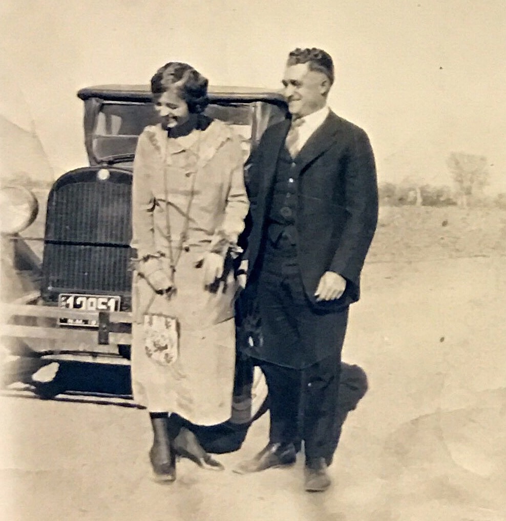 Vintage Vehicle & License Plate Photos - NMplates.com