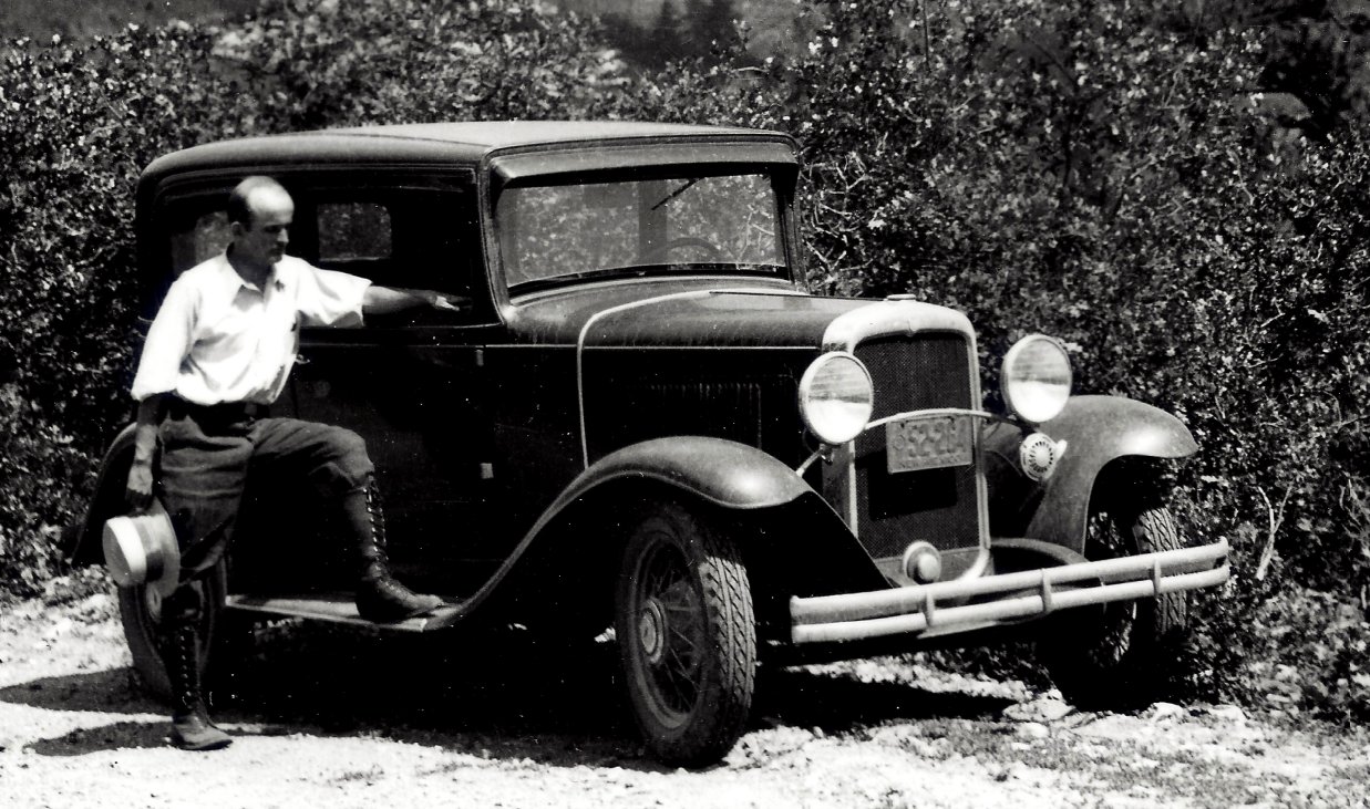Vintage Vehicle & License Plate Photos - NMplates.com